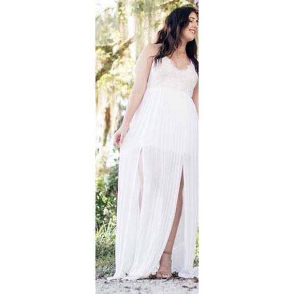 Dresses | Flowy Dress With Large Two Slits In Front Lace Top With Cream ...
